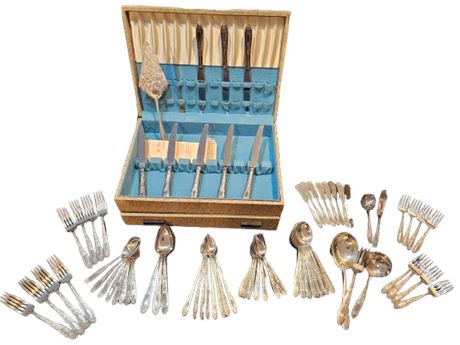 Rust Belt Revival Online Auctions - Monarch Silver Plate Flatware Set