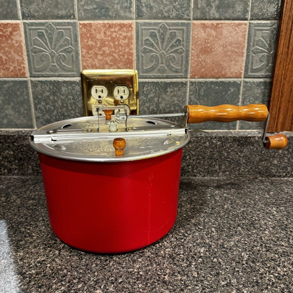Rust Belt Revival Online Auctions - Original Red Whirley-Pop Stovetop ...