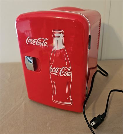 Rust Belt Revival Online Auctions - Coca-Cola Mini Cooler