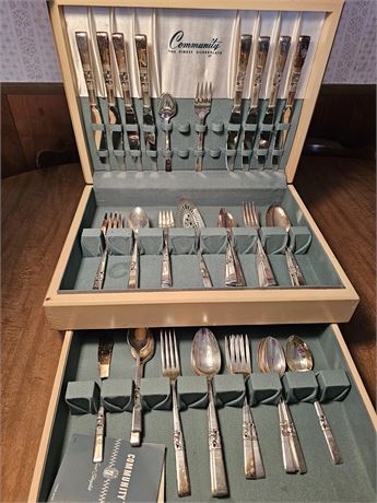 Rust Belt Revival Online Auctions - Community Silverplate Flatware with ...