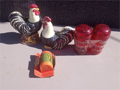 Rust Belt Revival Online Auctions - Vintage Salt and Pepper Shakers