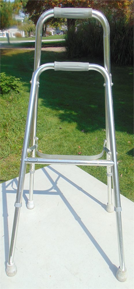 Rust Belt Revival Online Auctions - Guardian Hemi Walker