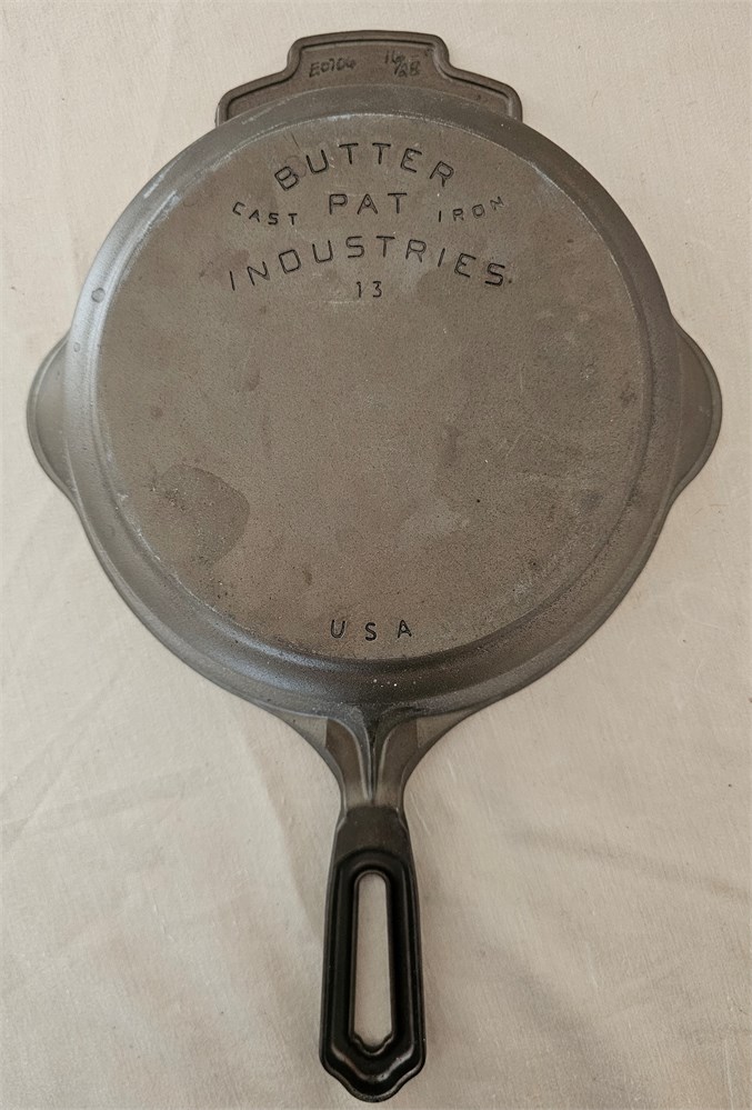 Rust Belt Revival Online Auctions - Butter Pat Industries Cast Iron Skillet