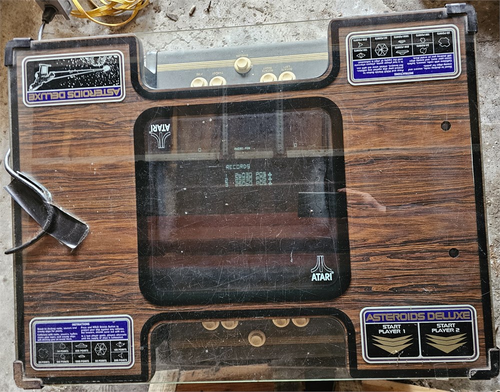 Rust Belt Revival Online Auctions - 1979 Atari Asteroid Deluxe Arcade ...