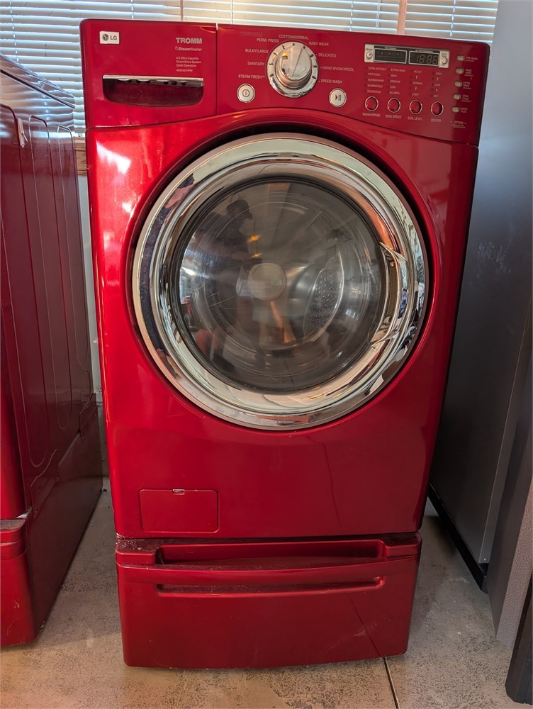 Rust Belt Revival Online Auctions - LG Tromm Steam Washing Machine