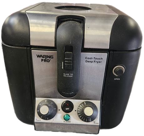 Rust Belt Revival Online Auctions - Waring Pro Deep Fryer