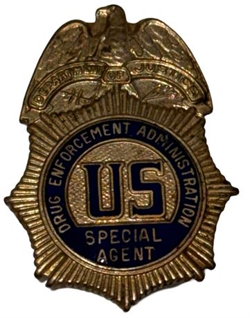 Rust Belt Revival Online Auctions - Vintage US DEA Drug Enforcement ...
