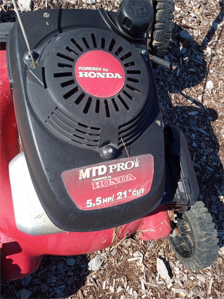 Rust Belt Revival Online Auctions - MTD Pro Mower