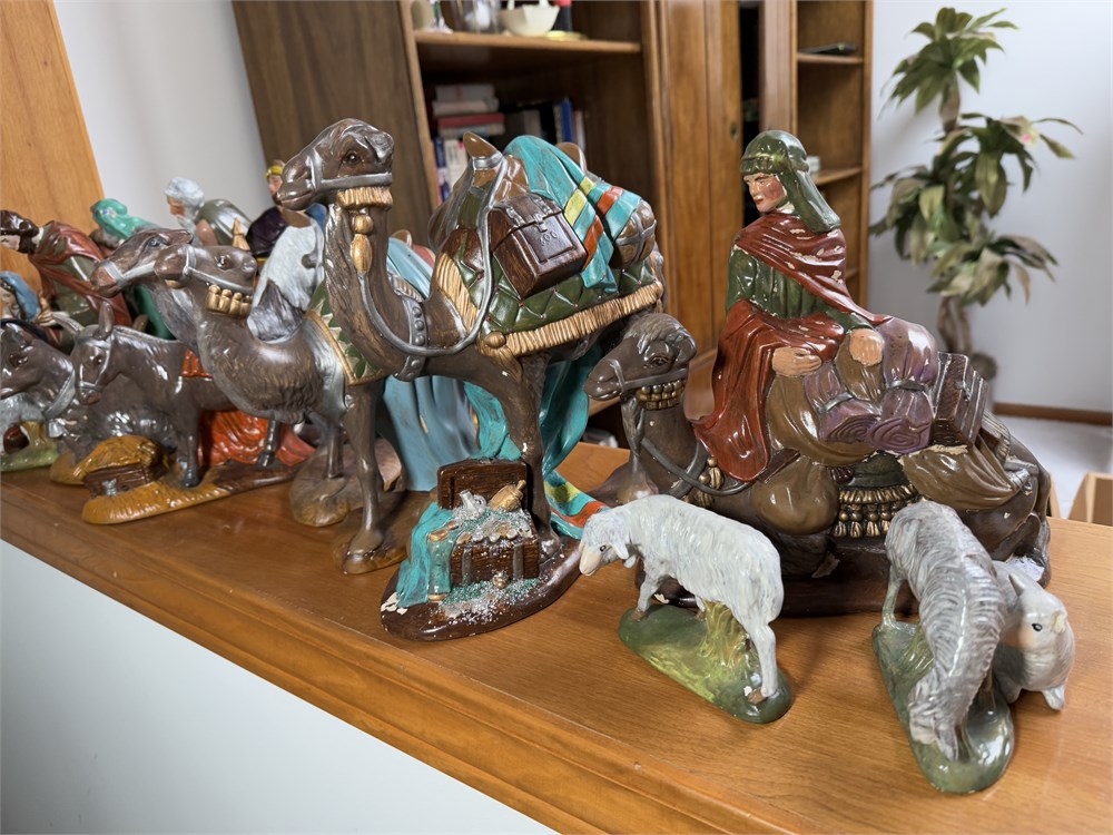 Rust Belt Revival Online Auctions - 20 Piece Nativity Set hand painted
