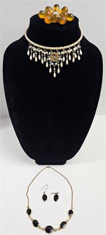 Rust Belt Revival Online Auctions - Vintage Choker, Brooch, and ...