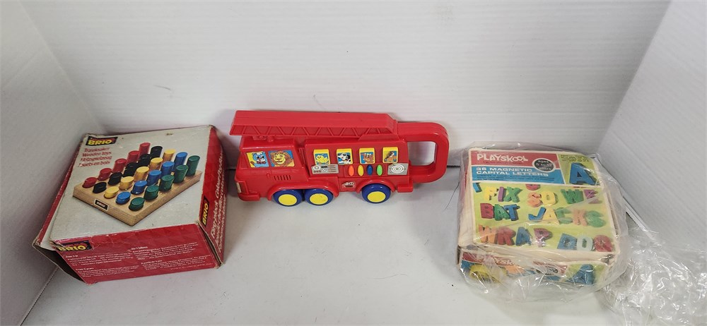 Rust Belt Revival Online Auctions - Playskool Magnetic Capitol Letters ...