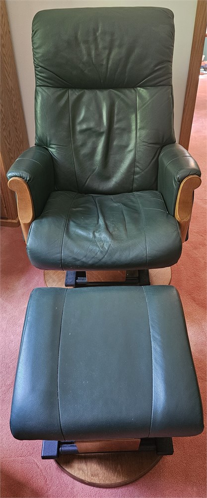 Rust Belt Revival Online Auctions - Avantglide Glider Recliner & Ottoman #2