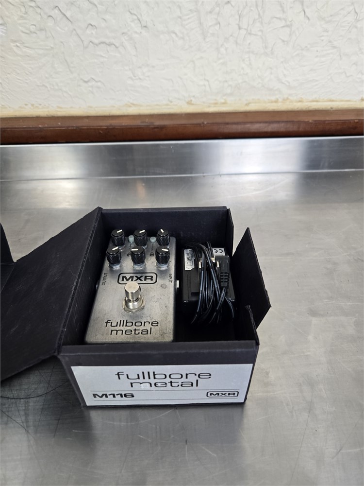Rust Belt Revival Online Auctions - Used MXR FULLBORE METAL Distortion ...