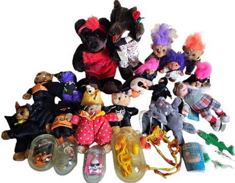 Rust Belt Revival Online Auctions - Vintage Troll Figurines, Halloween ...