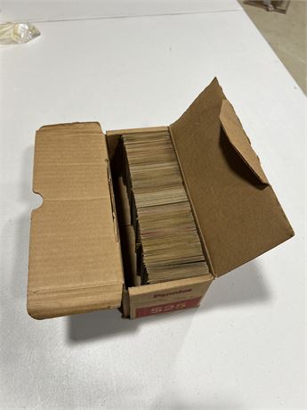 Rust Belt Revival Online Auctions - Vintage 1970s football Sports cards lot