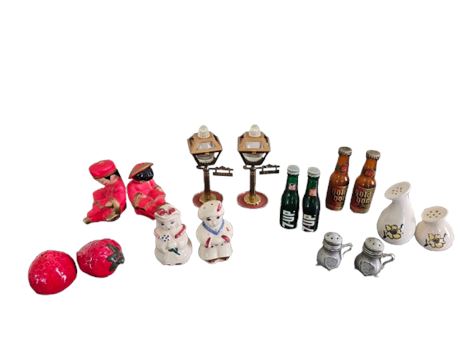 Rust Belt Revival Online Auctions - Vintage Salt n Pepper