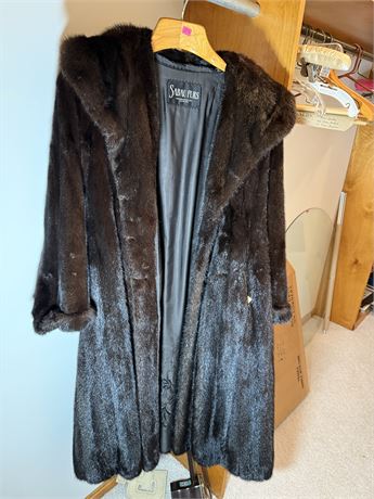Rust Belt Revival Online Auctions - Sabau Furs fun length