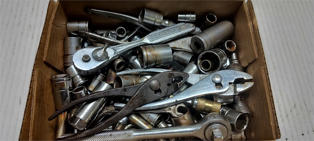 Rust Belt Revival Online Auctions - Craftsman & Kmart & Various Tools Lot