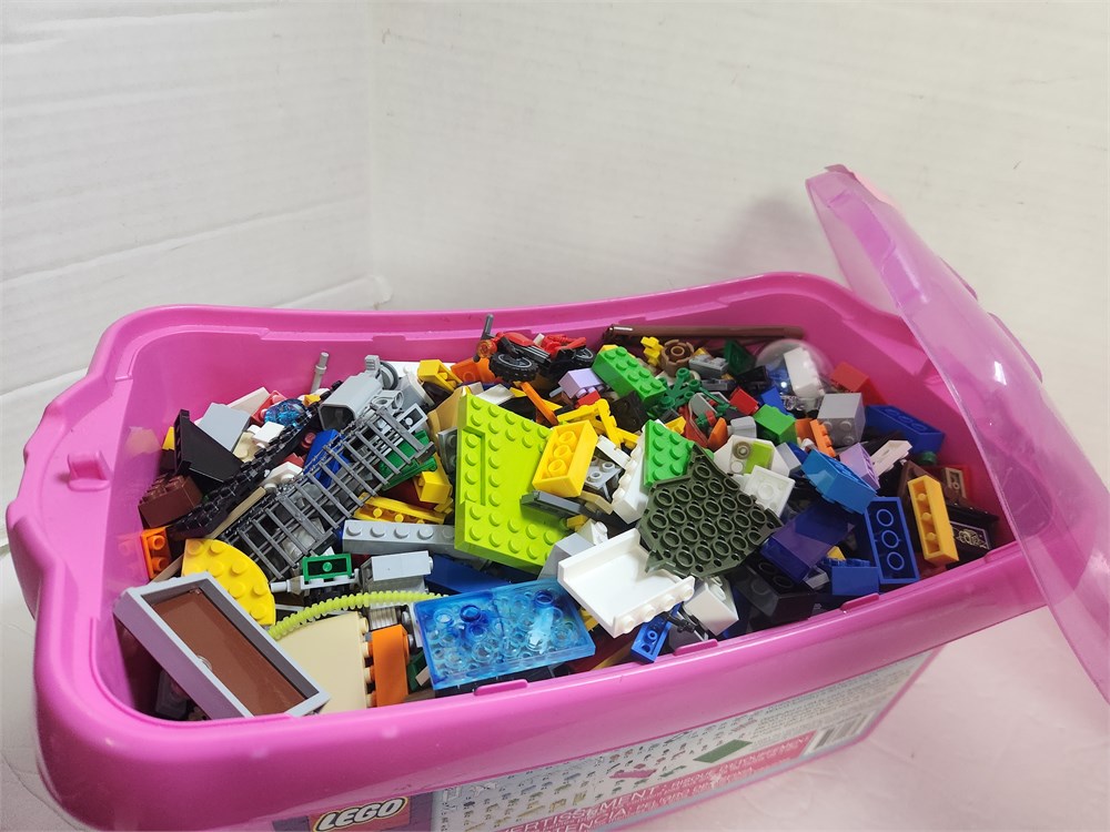 Rust Belt Revival Online Auctions - Lego Brand Building Blocks Lot