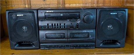 Rust Belt Revival Online Auctions - Sony CFS W455